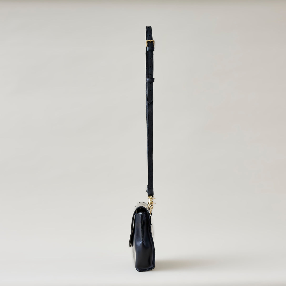 trace cover / co23fwtc010 / cordovan – cornelian taurus by daisuke iwanaga